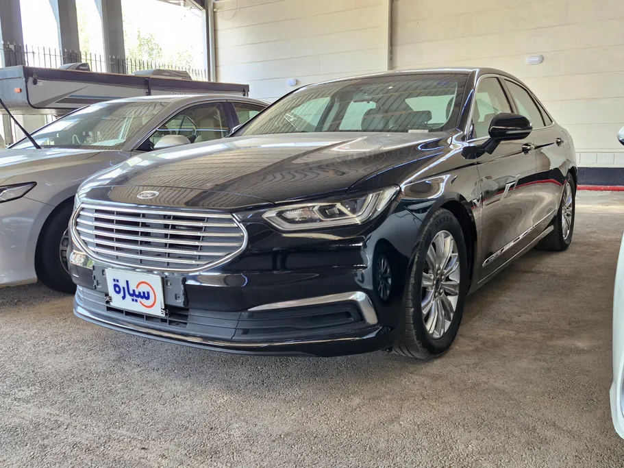 Used 2021 Ford Taurus Ambiente Black Color for sale - 218730 | Syarah