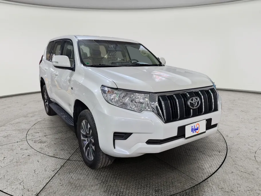 Used 2023 Toyota Prado TXL1 V6 White Color for sale - 264848 | Syarah