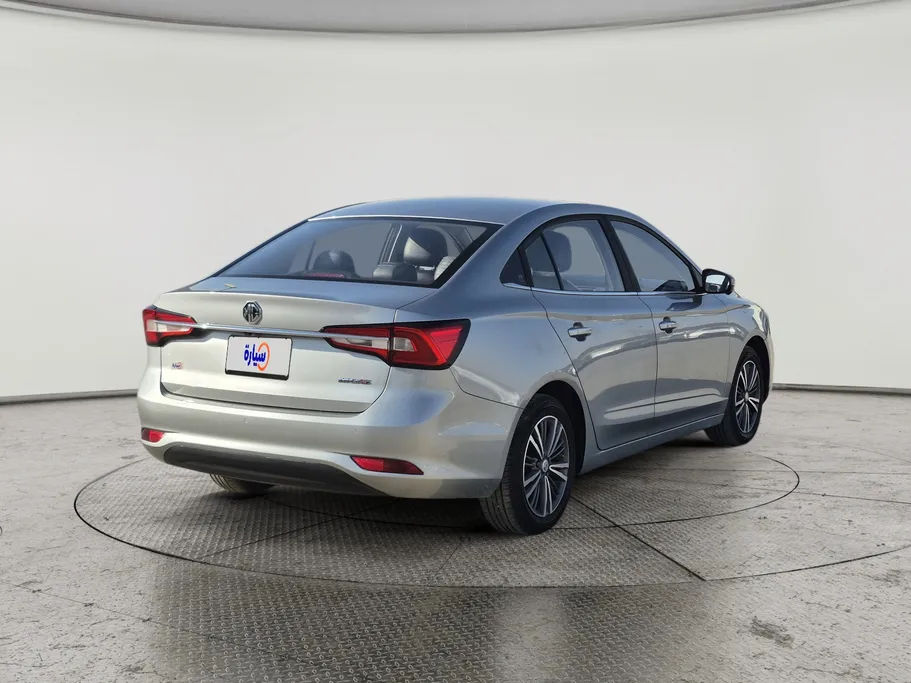 Used 2023 MG 5 LUX Silver Color for sale - 276603 | Syarah