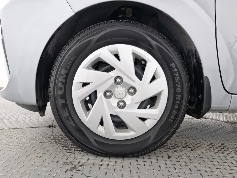 Used 2024 Hyundai Grand i10 Fleet Silver Color for sale - 285962 | Syarah